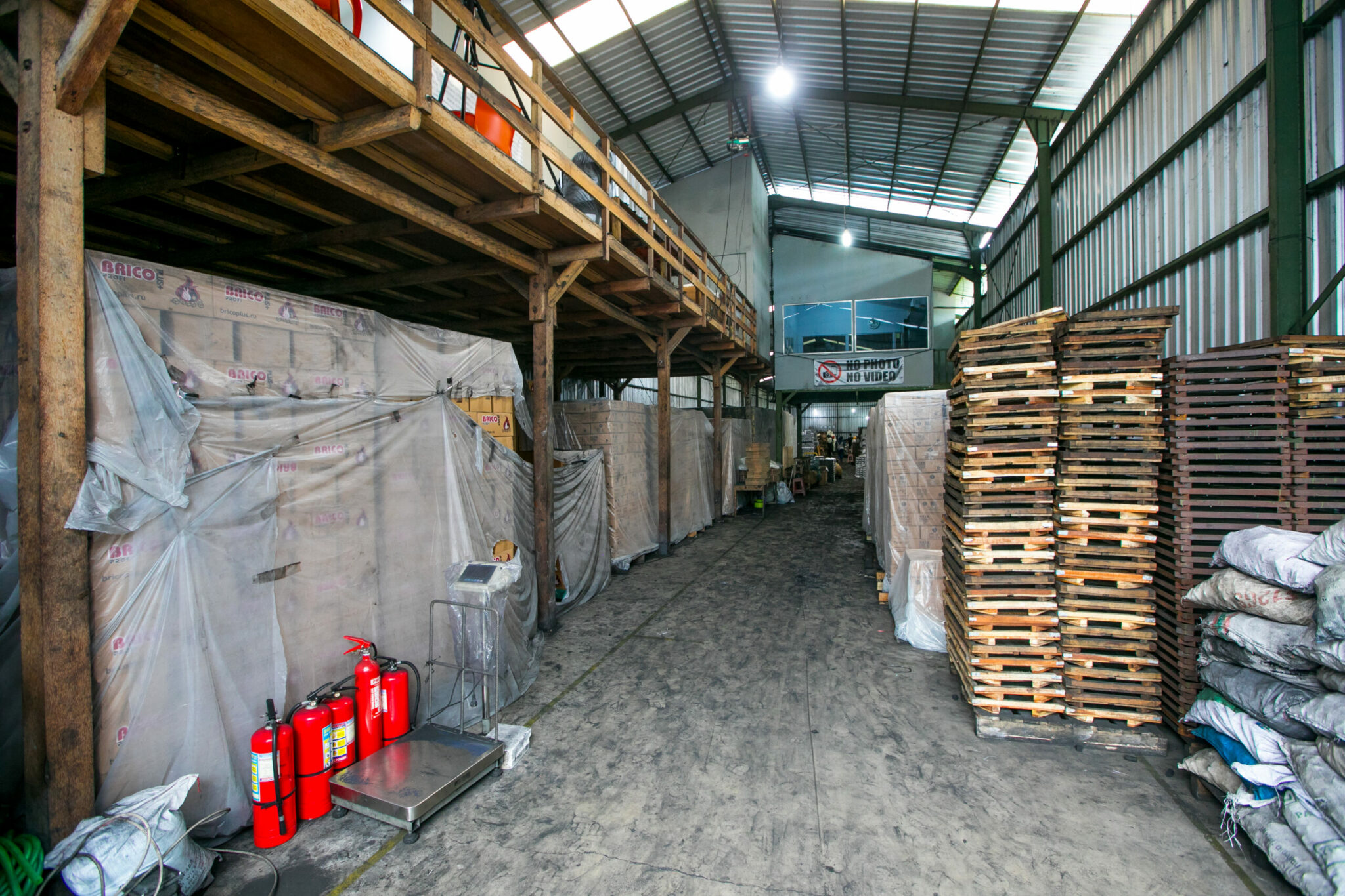 Coconut Shell Charcoal Briquettes Factory & Supplier